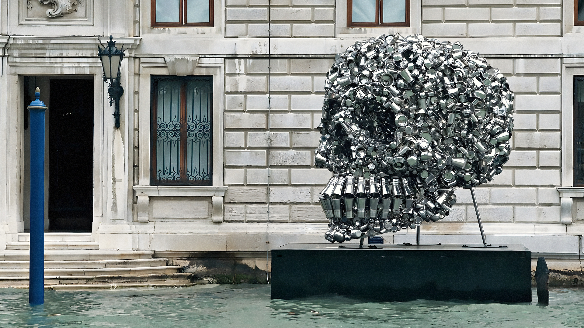 Subodh Gupta, Very Hungry God – CHD ART MAKER